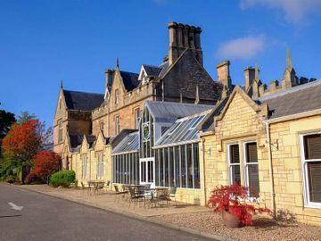 Hotel Macdonald Inchyra Grange din Falkirk Marea Britanie travos.ro