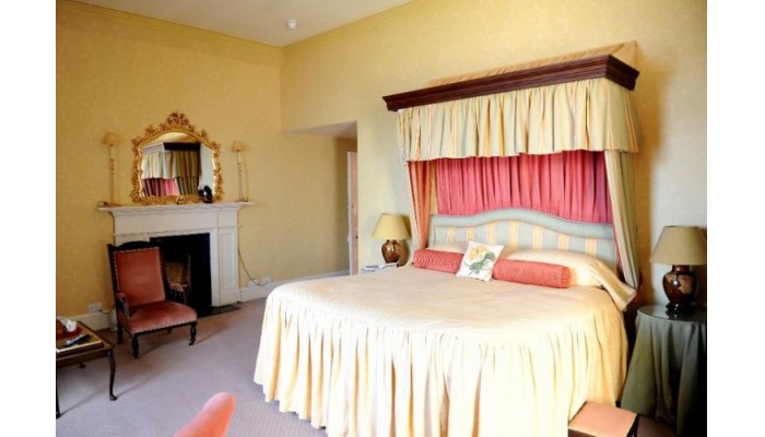 Bunchrew House Hotel din Inverness Marea Britanie travos.ro