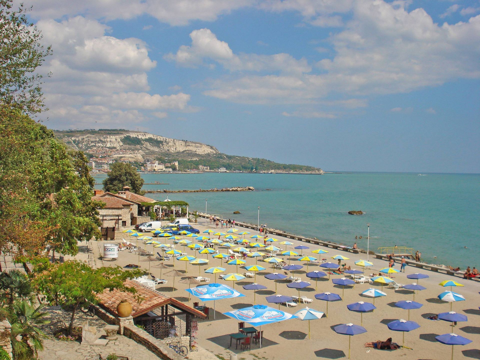 Hotel Iceberg Balchik din Balcic Bulgaria travos.ro